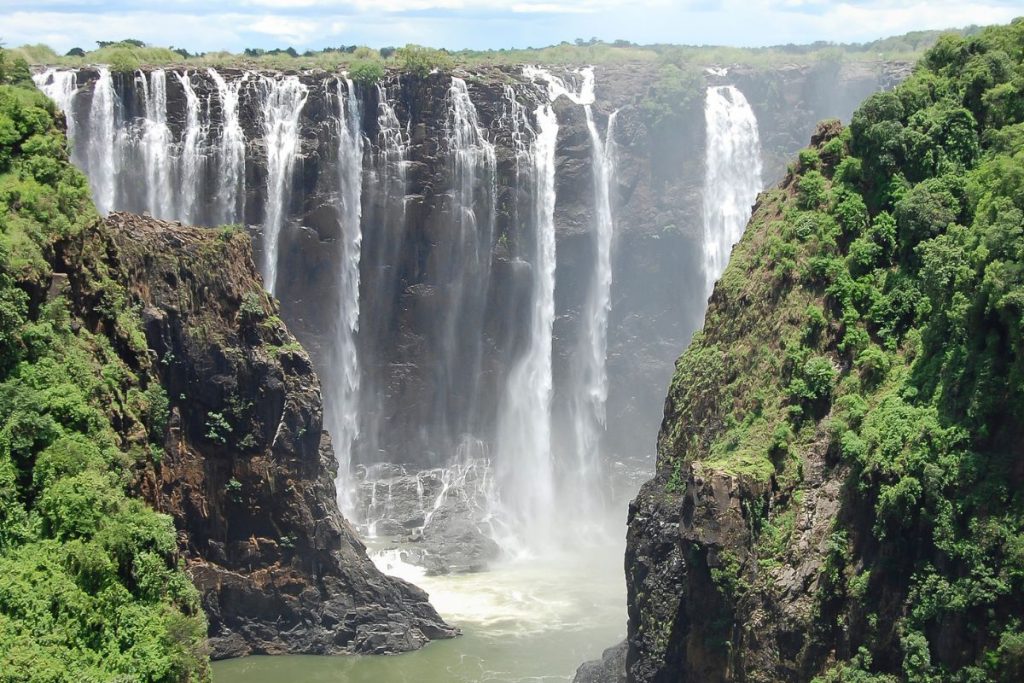 12 Fun Facts About Zimbabwe's Culture, Nature And Wildlife